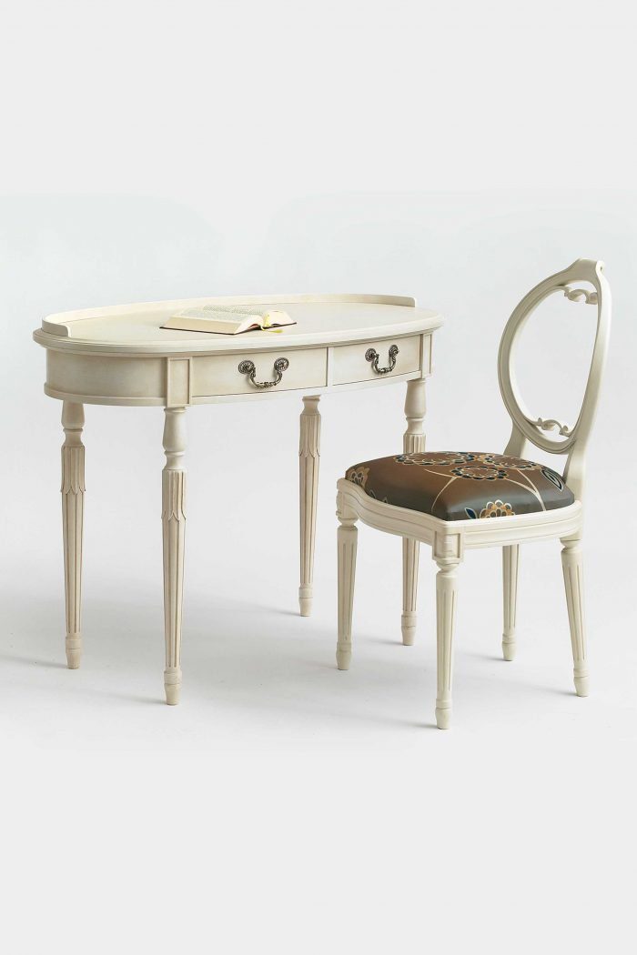 Anton Oval Dressing Table (613) - Leporello